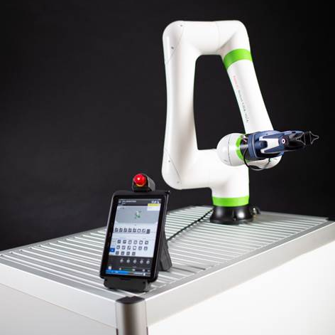 Fanuc anuncia el lanzamiento de su robot CRX-10iA - MundoPlast - Últimas noticias del Plástico